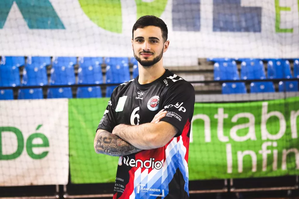 Aaron Pardo vuelve al Blendio Sinfín y formará parte del escuadrón de ...